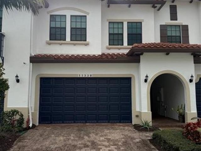 11330 SW 16th St, Pembroke Pines, FL 33025