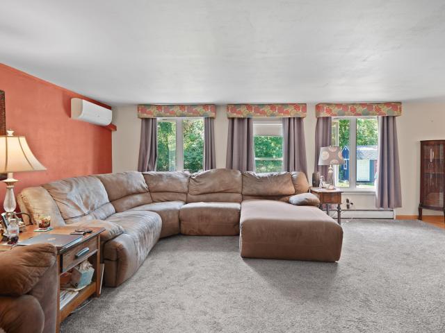 11337 Wilmot Rd