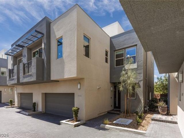 11335 Gravitation Dr, Las Vegas, NV 89135