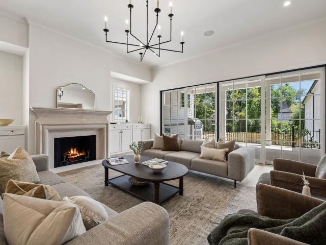 1133 Maplehurst Ln