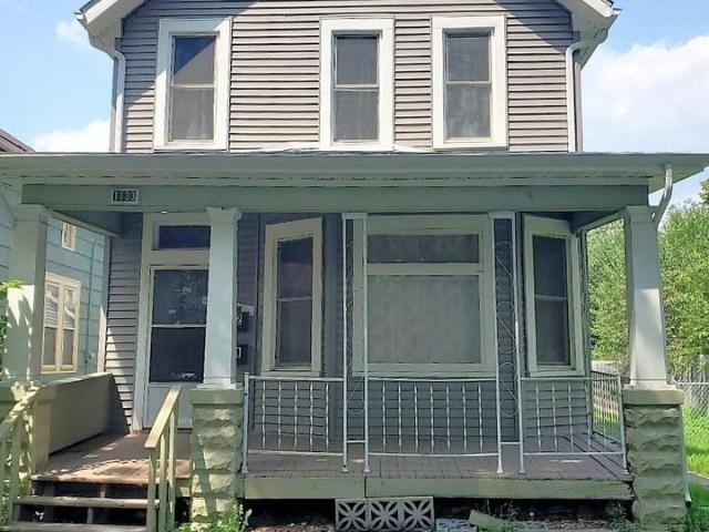 1133 Beech St 2 Bedroom Apartment for Rent at 1133 Beech St, St. Paul, MN 55106 Dayton's Bluff