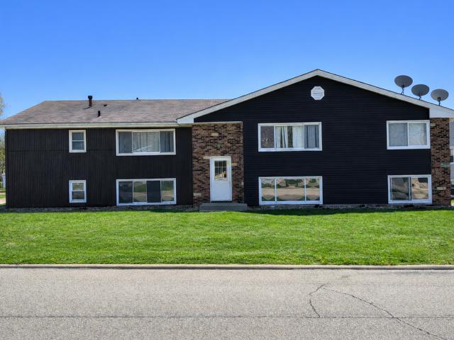 1133 Dixon Dr 2 Bedroom Apartment for Rent at 1133 Dixon Dr, Waterloo, IA 50701
