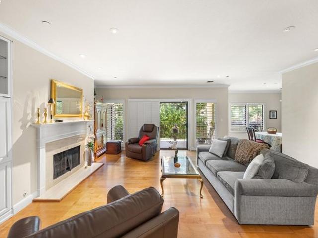 1133 Douglas Ave Unit 3, Burlingame, CA 94010