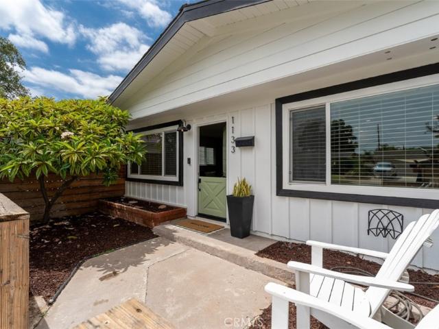 1133 E Sycamore