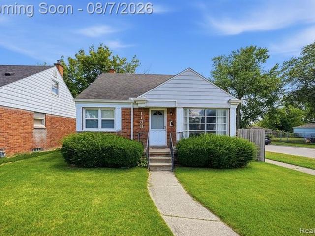 1133 Eastwood St, Inkster, MI 48141