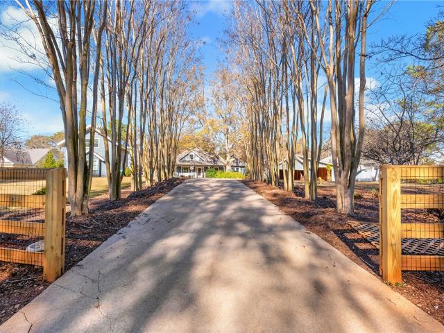1133 Elrod Ferry Road