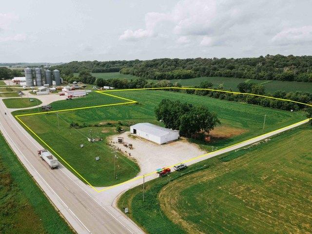1133 Highway 14 SW, Saint Charles, MN 55972