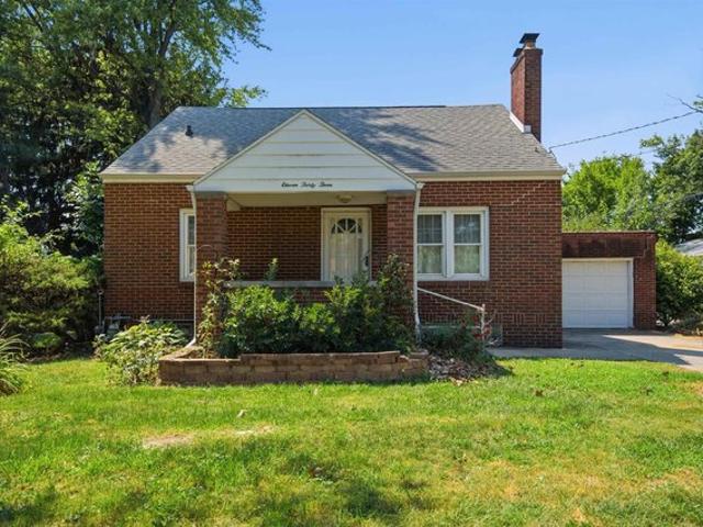 1133 S Glen Oak Ct, Creve Coeur, IL 61610
