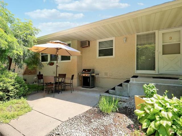 1133 th Ave N Apt 3, Plymouth, MN 55441