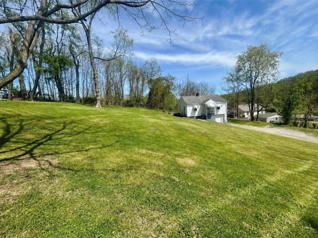 1133 Venetia Rd
