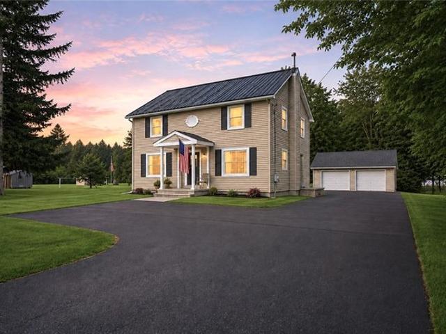 1133 Webster Rd, Webster, NY 14580