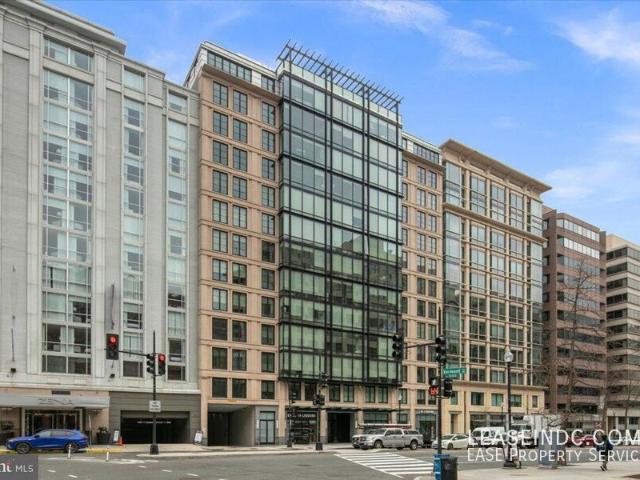 1133 14th Street NW, 2 beds, 1 full bath