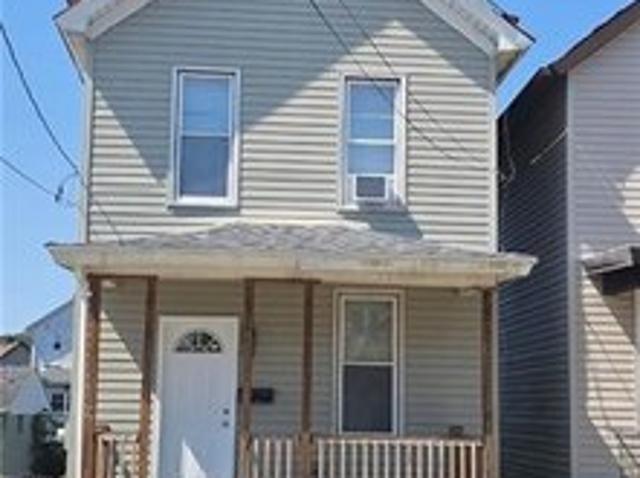 113 1/ th St, Jeannette, PA 15644