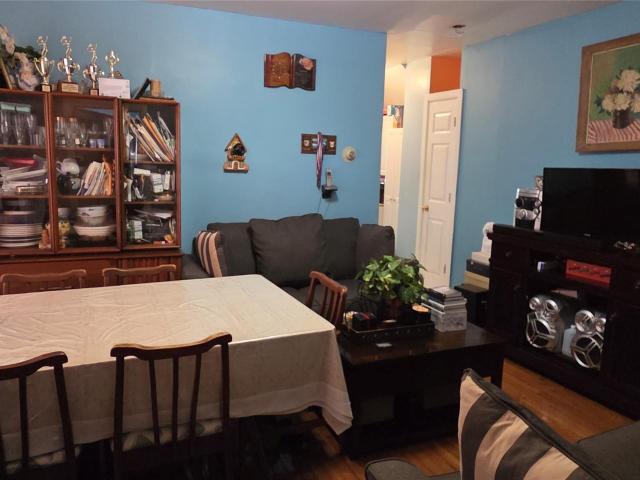 113 39 th Street | Compass