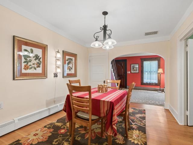 113 4th Street E