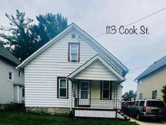 113 Cook St, Waukesha, WI 53186