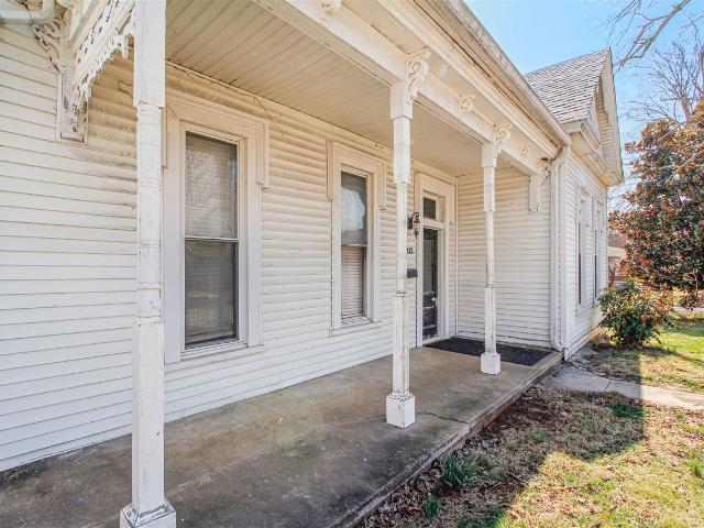 113 Cave Street