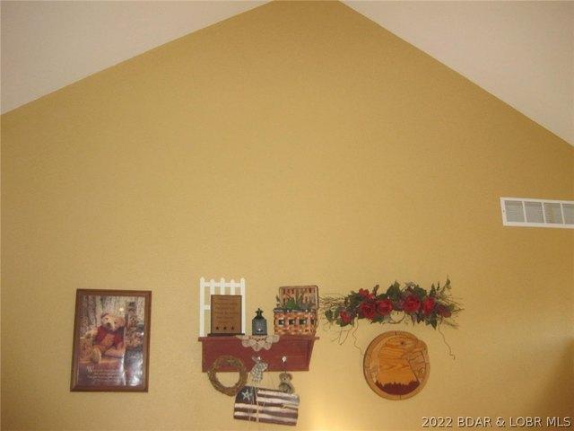 113 Camelot Dr, Camdenton, MO 65020