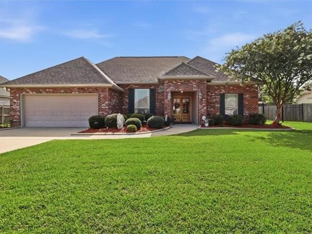 113 Churchill Dr, Madisonville, LA 70447