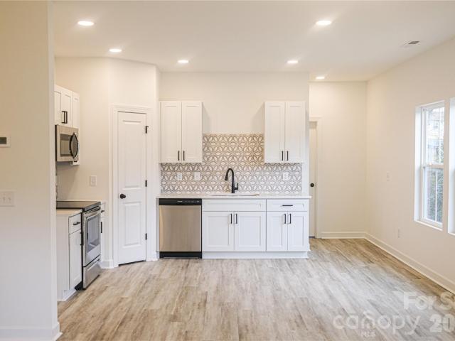 113 Chestnut Drive SW
