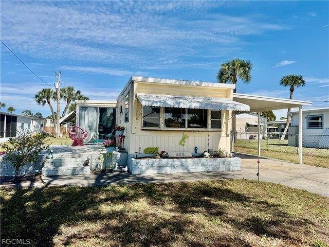 113 Chisholm Trl, North Fort Myers, FL 33917