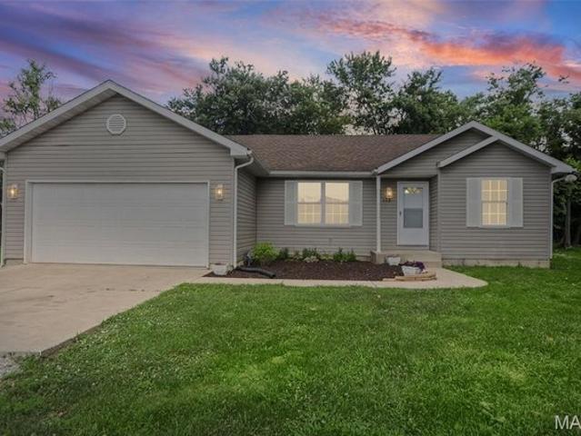 113 Clover St, Moro, IL 62067