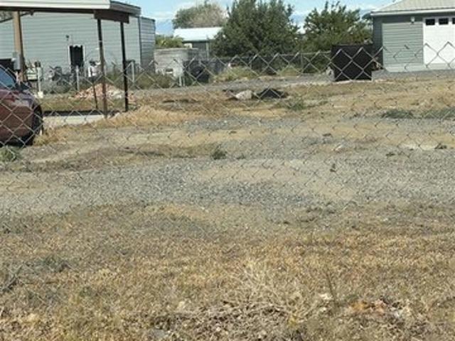 113 and 15 2nd Ave W, Deaver, WY 82421