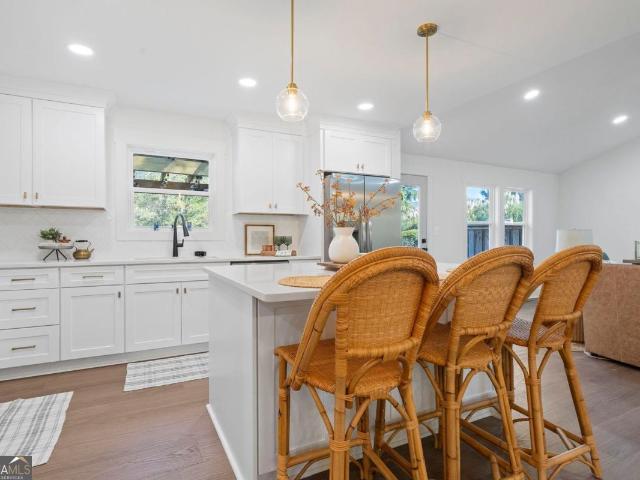 113 Admirality Way