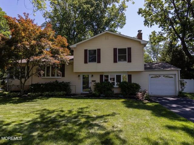 113 Apple Blossom Ln, Middletown, NJ 07748