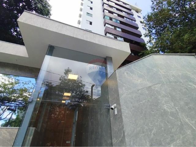 113 Área Útil Apartamento Alugar, 3 Dormitórios localizado em Avenida Dezessete de Agosto, 500 Próximo ao Shopping Plaza Casa Forte, Recife, Pernambuco, 52060590 | Brasil