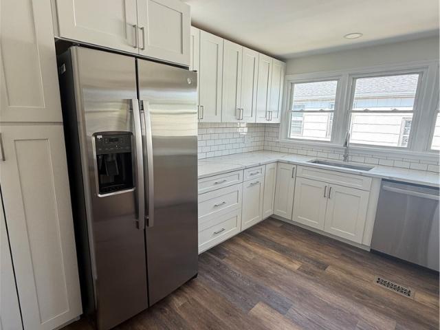 113 Argyle Avenue # Upper