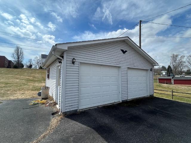 113 Baumgardner Ave