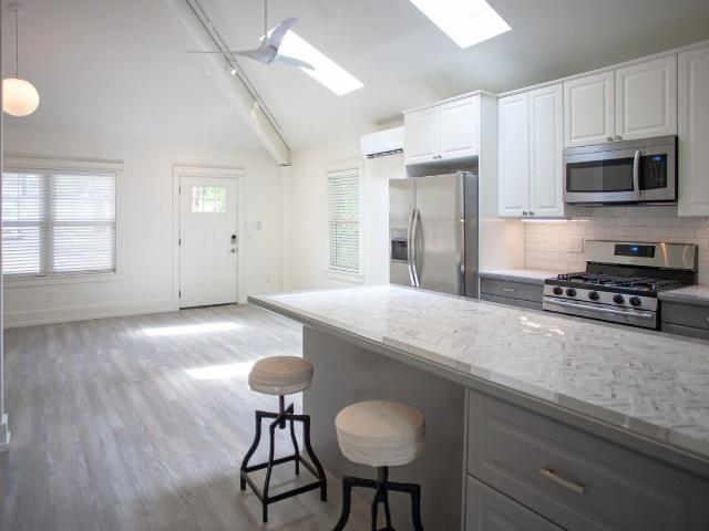 113 Barclay Studio Apartment for Rent at 113 Barclay Rd, Chapel Hill, NC 27516