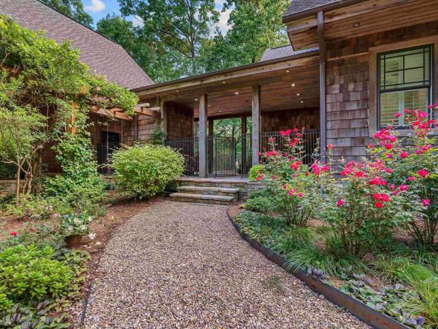 113 Birchbend
