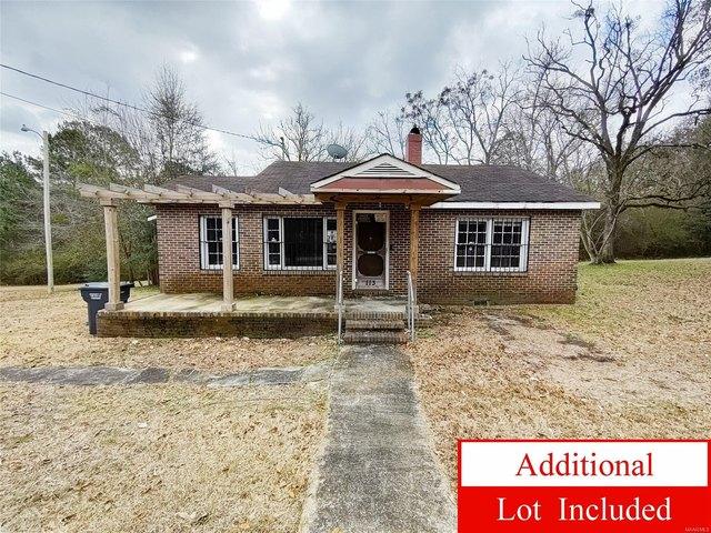 113 Brown St, Tuskegee, AL 36083