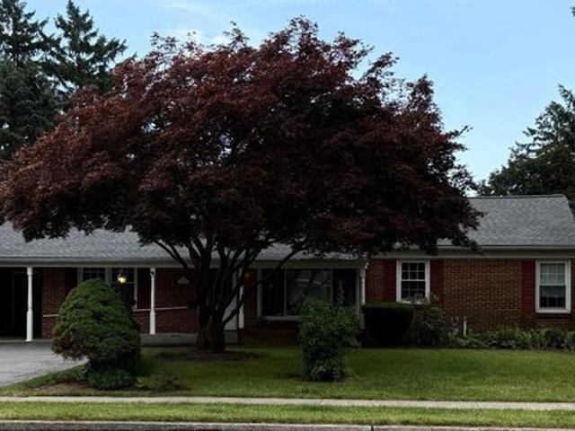 113 Grant Dr, Hanover, PA 17331