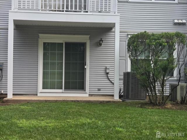 113 Gregory Lane
