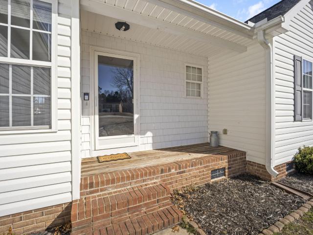113 Dawn Avenue