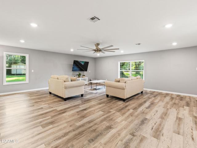 113 Driftwood Dr, Lafayette, LA 70503 | MLS #RA2500002