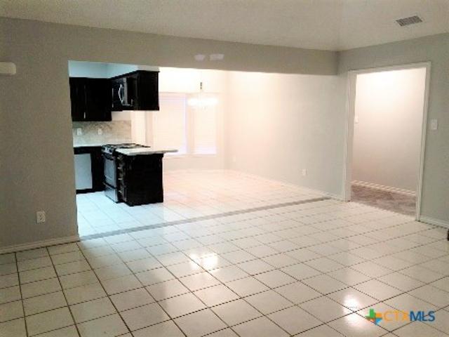 113 E Blancas Drive
