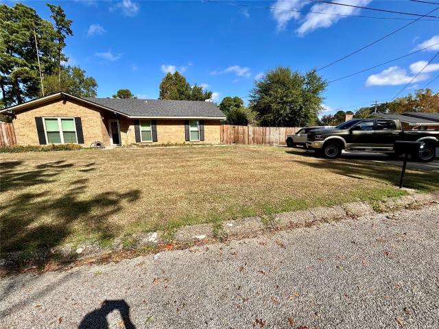113 E Larkspur, White Oak, TX 75693 | MLS #79045 | Compass