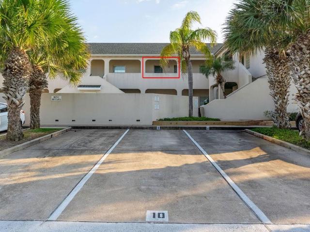 113 E Retama Street 10