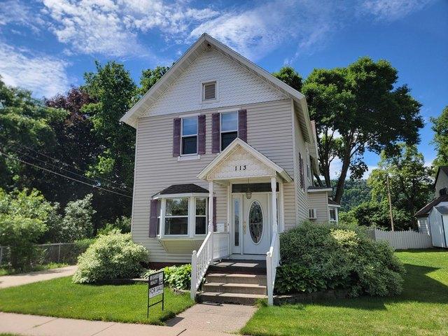 113 E Sarnia St, Winona, MN 55987