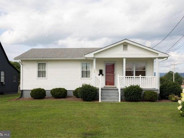 113 Eighth Ave, Luray, VA 22835