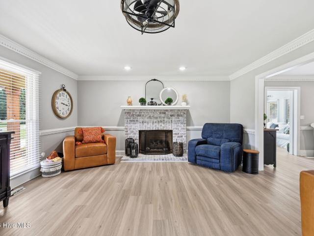 113 Essex Drive