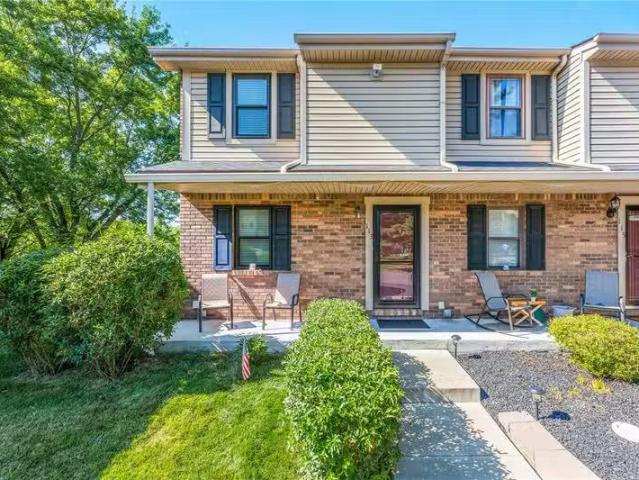 113 FOREST DR, SEVEN FIELDS, PA 16046 Condo/Townhome For Sale.