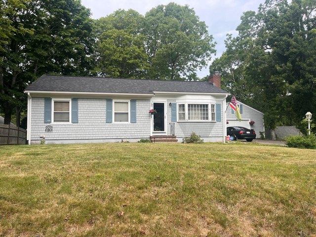 113 Fawcett Ln, Hyannis, MA 02601