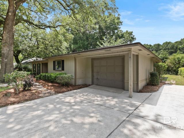 113 Ferncliff Circle