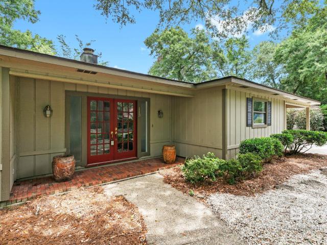 113 Ferncliff Circle