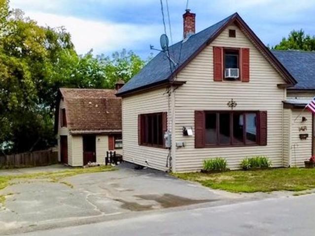 113 Front St, Old Town, ME 04468
